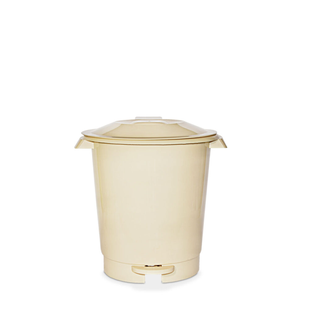 RECIPIENTE CON TAPA A PEDAL X 12 LTS | Colombraro Plásticos